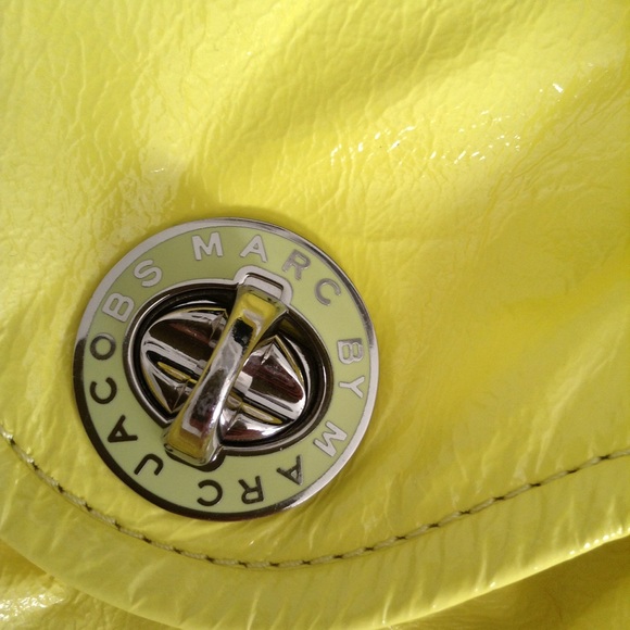 Marc Jacobs | Bags | Marc Jacobs Yellow Shoulder Bag | Poshmark